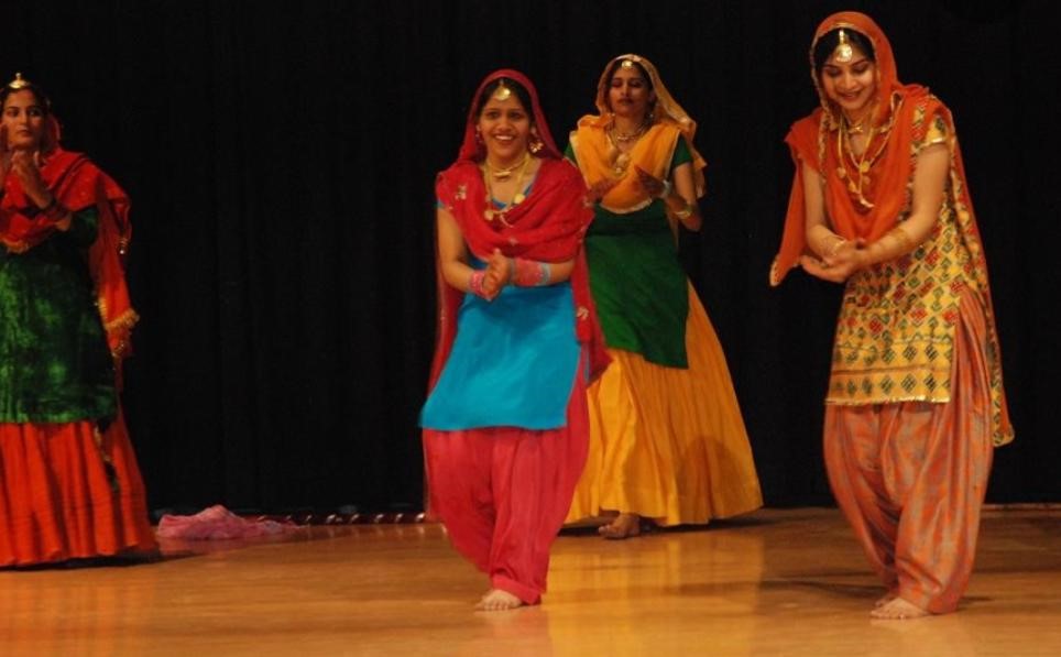 Best Punjabi folks dance - SikhHeros : Chronicles of Culture, News, and ...