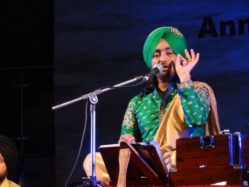 Biography Of Satinder Sartaj - SikhHeros : Chronicles of Culture, News ...