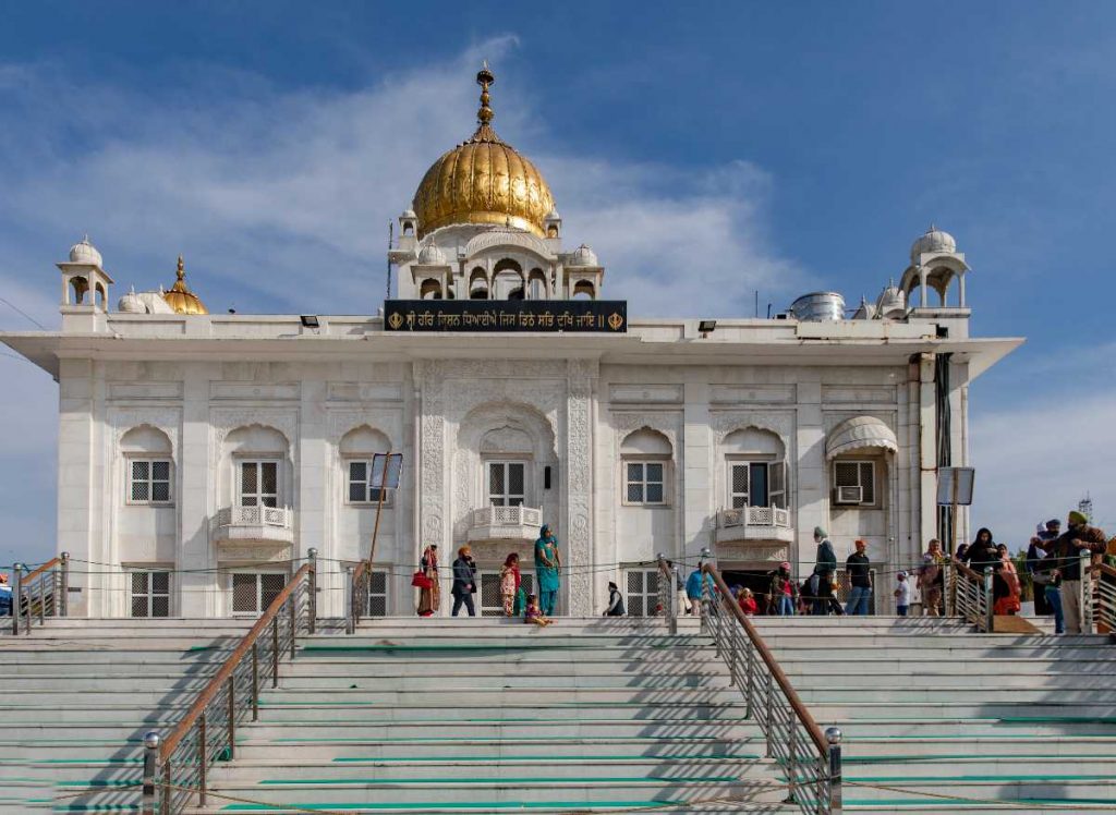 10 Historic Delhi Gurudwaras You Should Know - SikhHeros : Chronicles ...