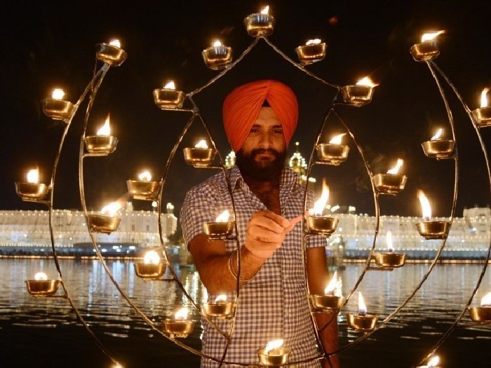 12 Fun Facts About Sikhism for Kids - SikhHeros : Chronicles of Culture ...