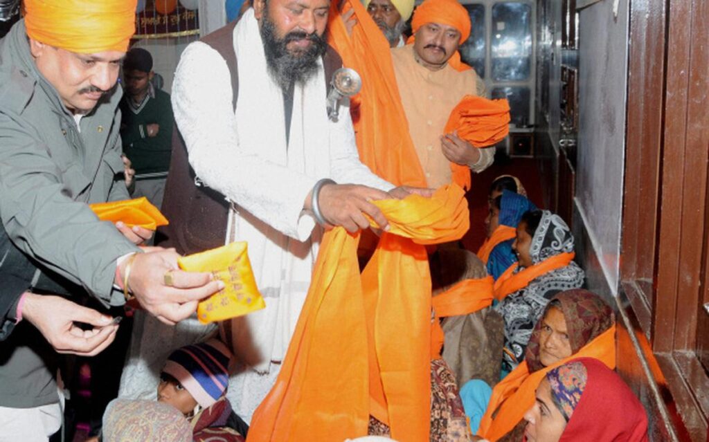 How Punjabi Sikhs Are Always Wealthy, Successful, and Rich - SikhHeros ...