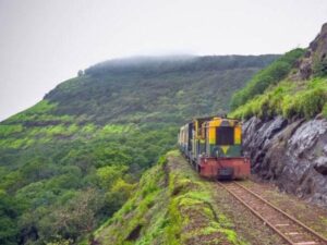 10 Beautiful Train Journeys in India that are Worth Taking - SikhHeros : Chronicles of Culture ...